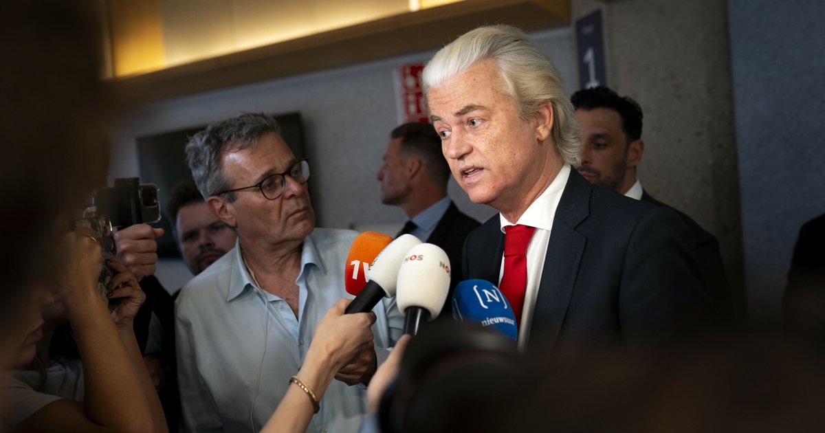 Meeste mensen blij met val kabinet, rechtse kiezers verliezen vertrouwen in politiek | EenVandaag