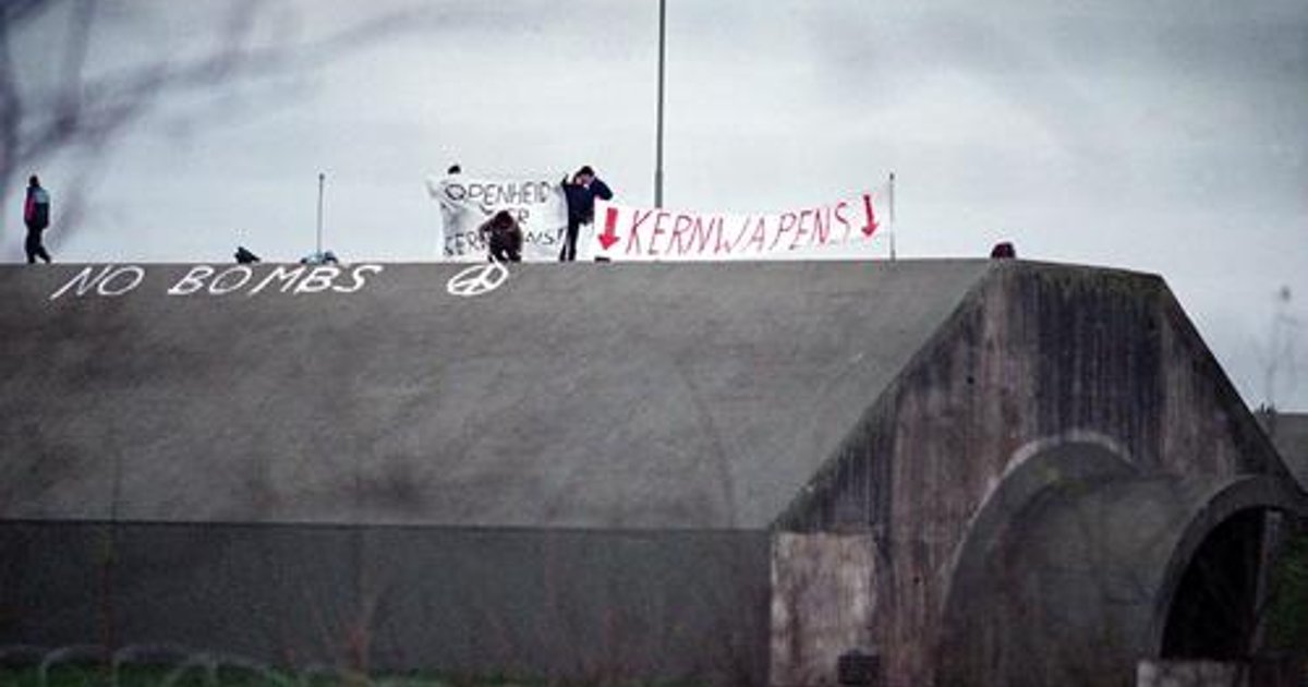 Kernwapens in Nederland: Protest in Volkel | EenVandaag