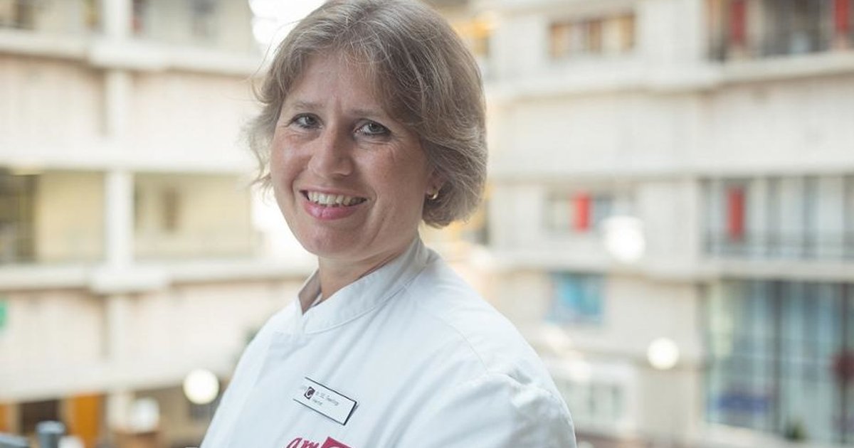 Extra steun voor medewerkers Amsterdam UMC: een jaar coronacrisis is ...