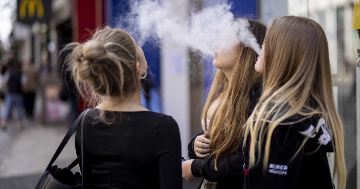 Dit is waarom de nieuwe 'smartvape' nóg verslavender is voor jongeren ...