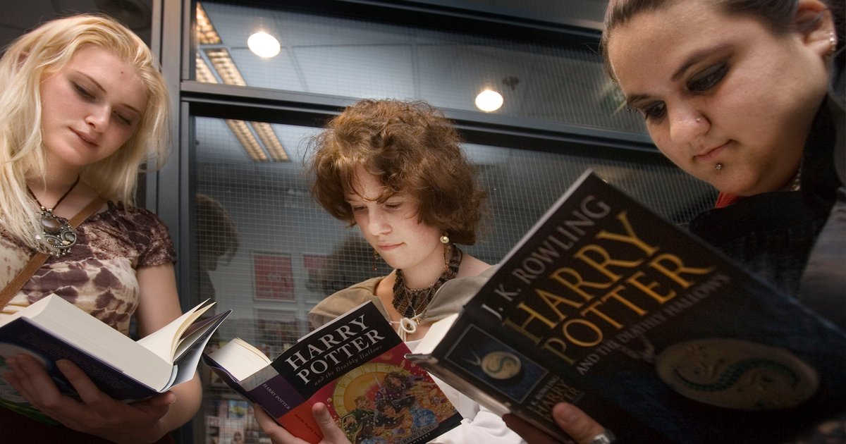 Bot probeert Harry Potter boek te schrijven en faalt | EenVandaag